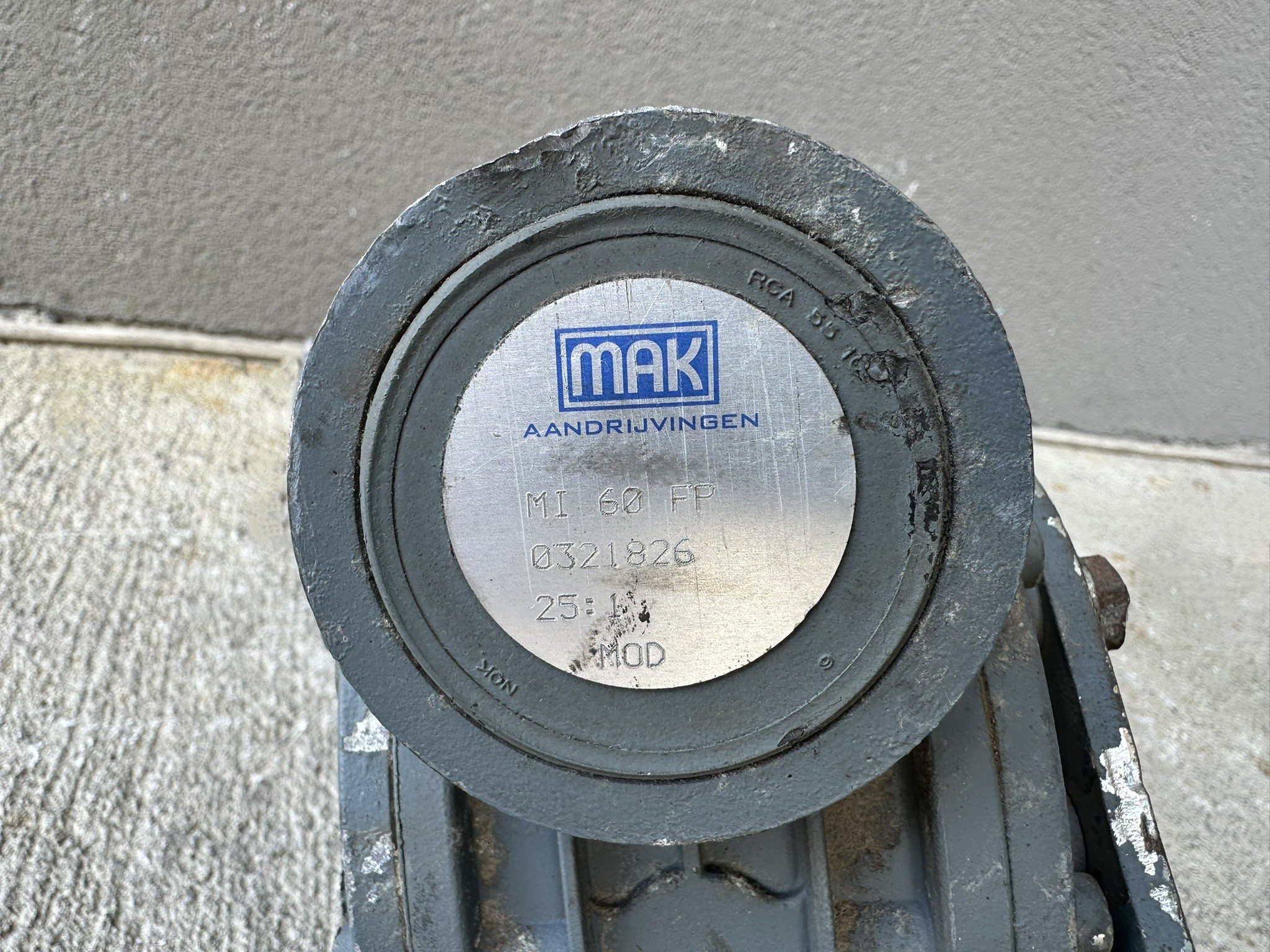 Motor elecric MAK - 037 KW cu reductie pt diverse utilizari - Utilmix