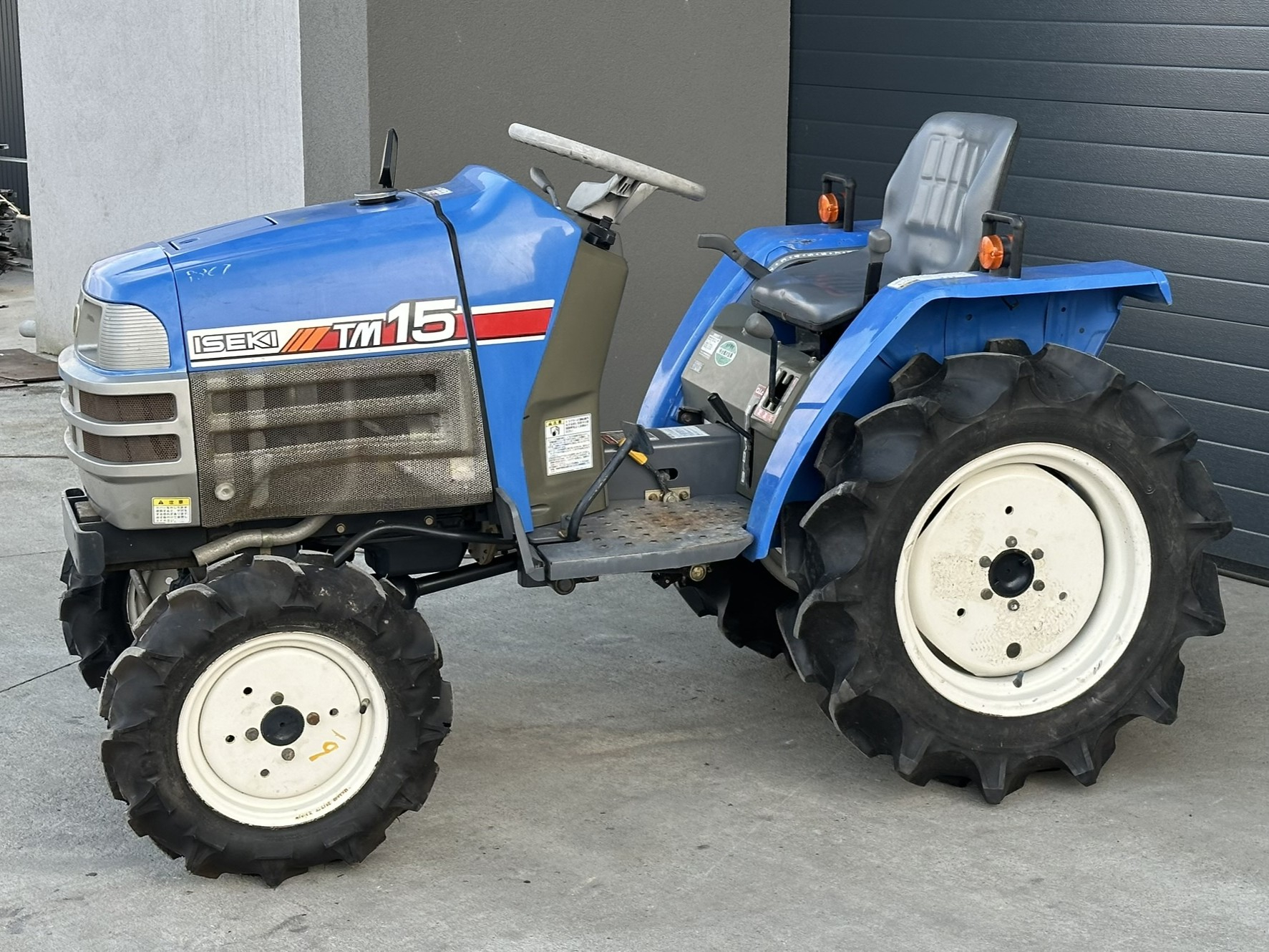 Tractor Japonez 4x4 Iseki TM15D cu freza de sol - Utilmix